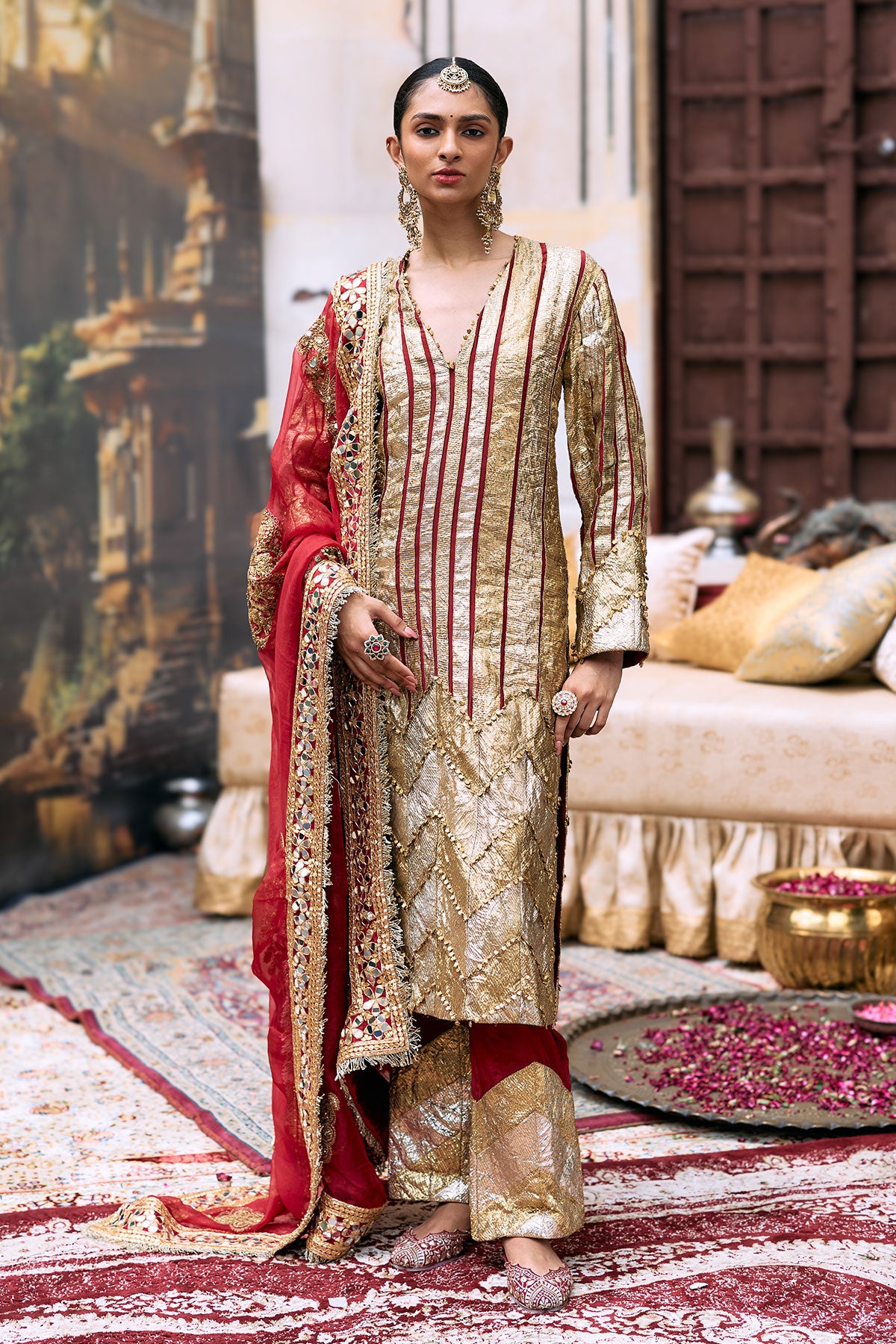 Suvarna Suit – ITRH Clothings Pvt. Ltd