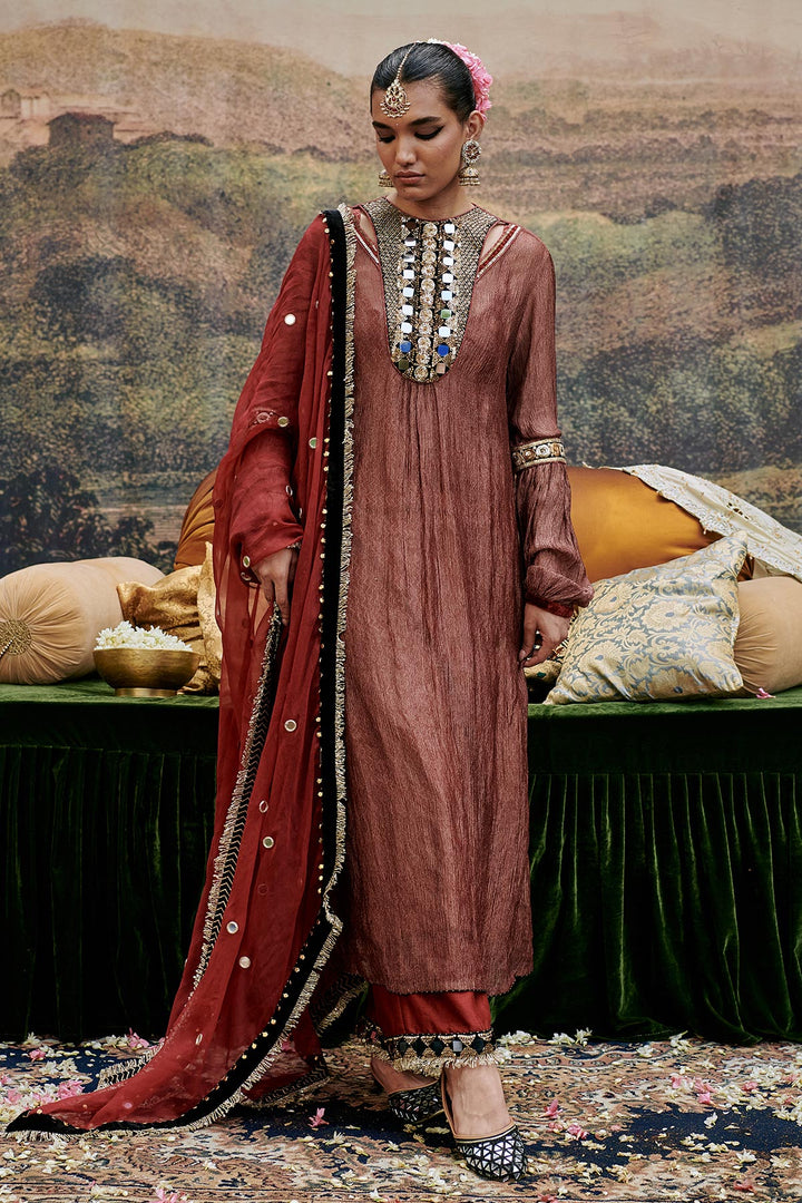 Straight Suit – ITRH Clothings Pvt. Ltd